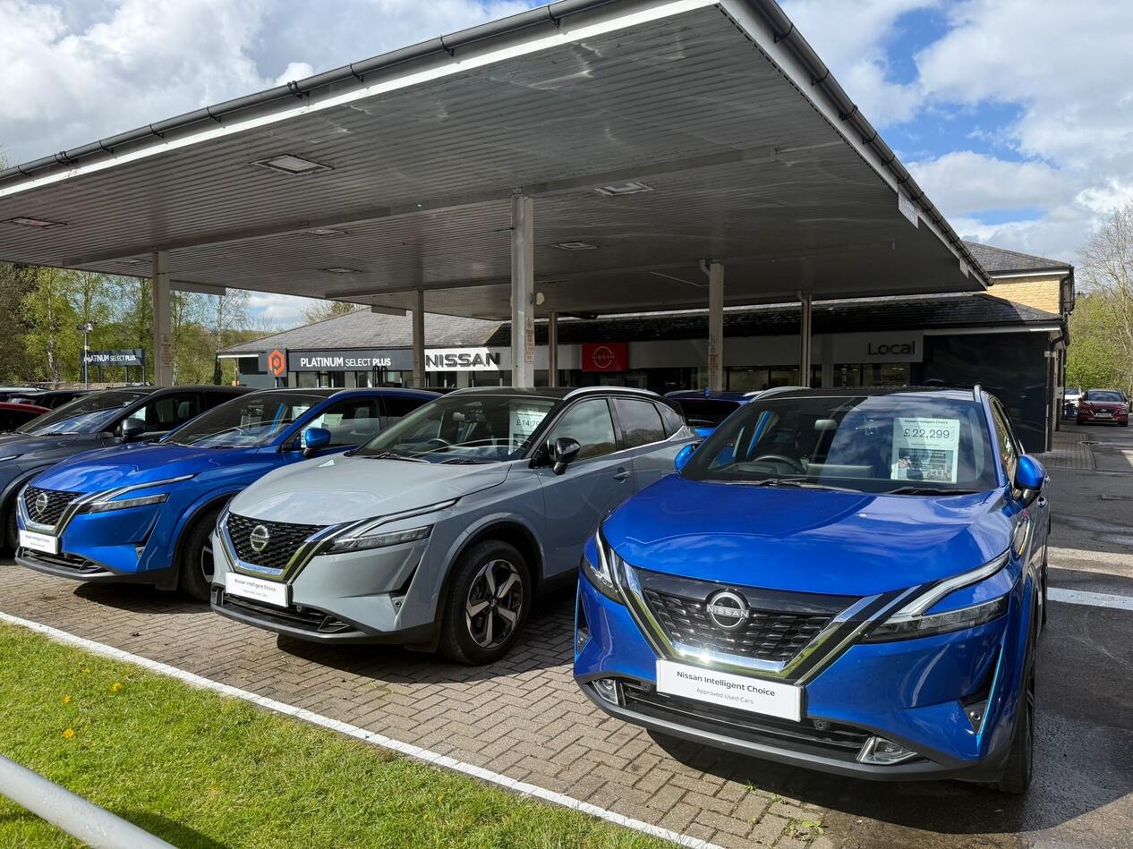 Platinum Nissan Box | Car dealership in Corsham | Autotrader