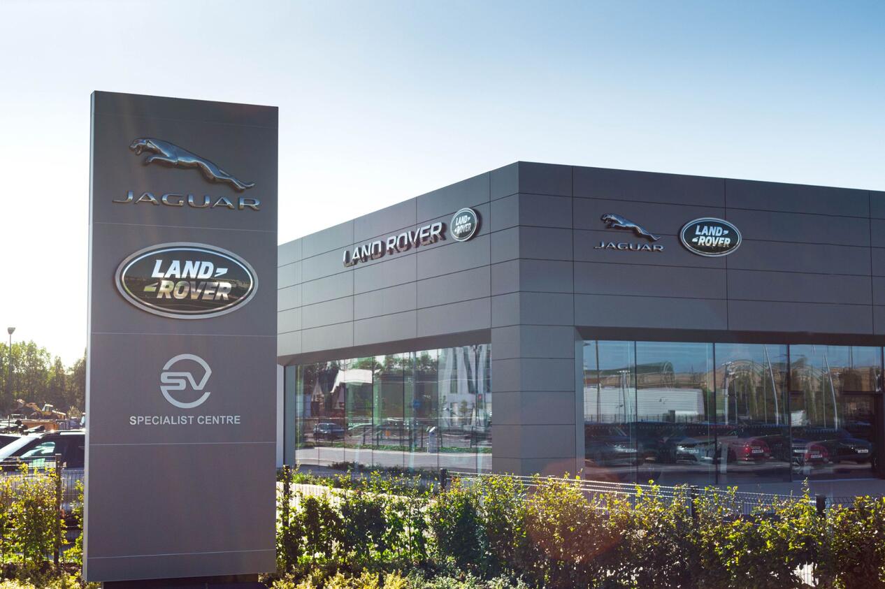 Williams Landrover | Car dealership in Manchester | Autotrader