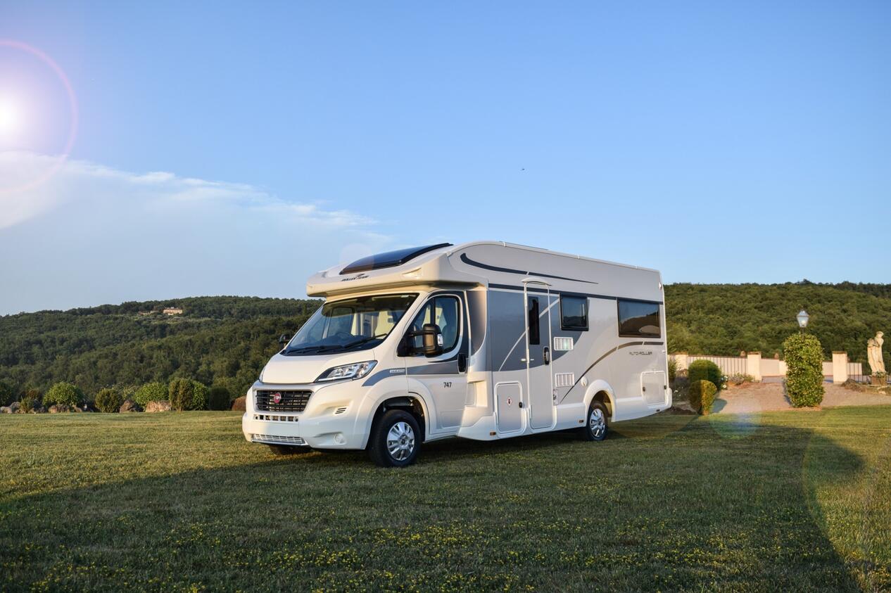 DG MOTORHOMES LTD | Motorhome dealership in Chatteris | Autotrader