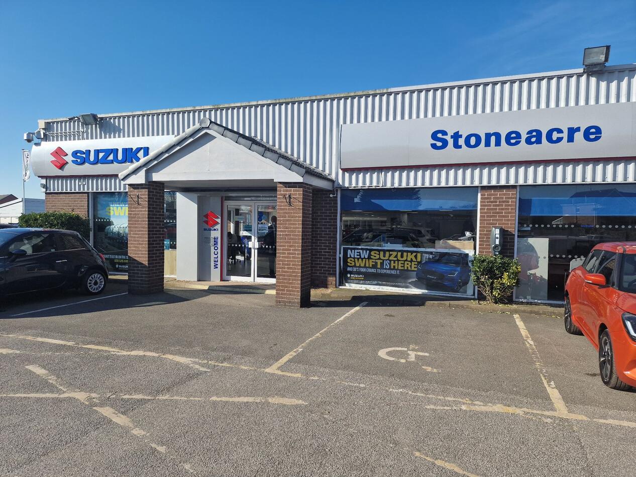 Stoneacre Lincoln Dixon Street | Car dealership in Lincoln | Autotrader