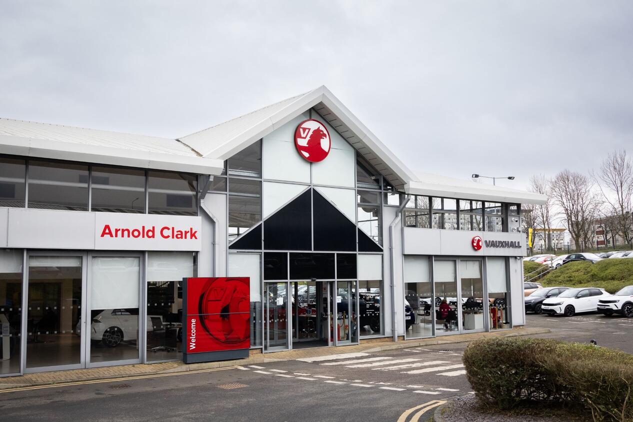 Arnold Clark Edinburgh Sighthill Vauxhall / Peugeot / Leapmotor | Car ...