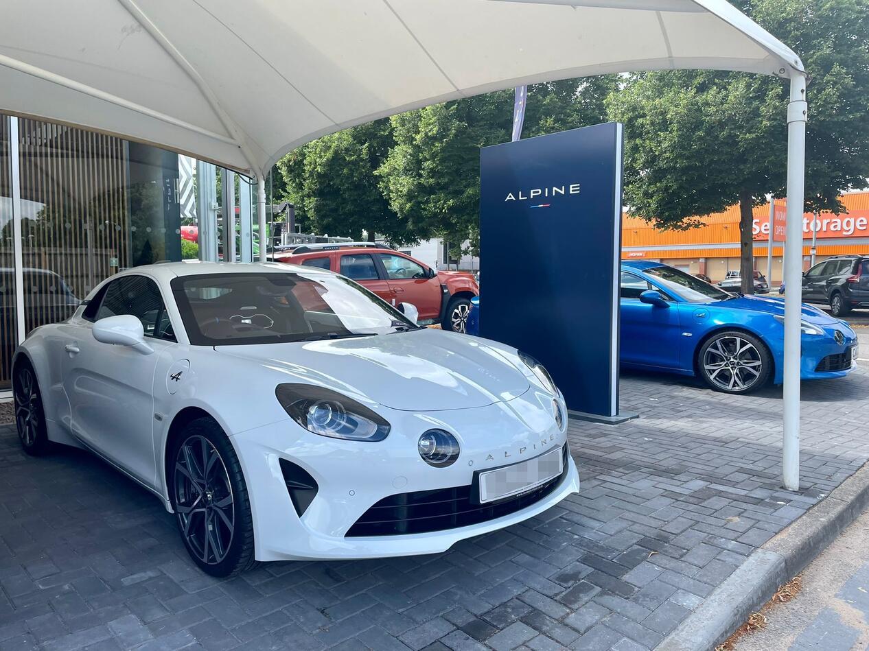 Alpine Store Cardiff | Car dealership in Cardiff | Autotrader