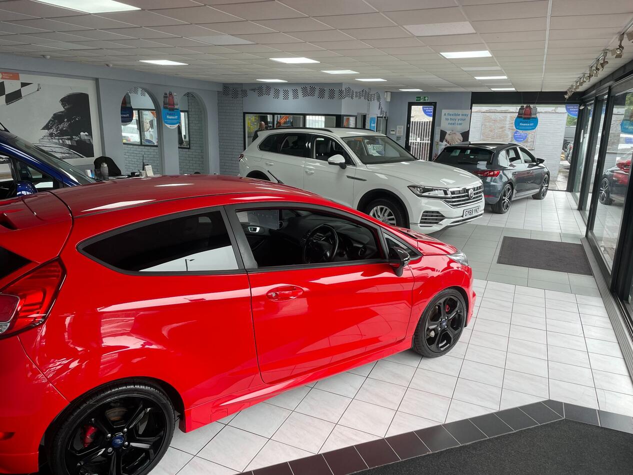 Central Service Garage | Car dealership in Doncaster | AutoTrader