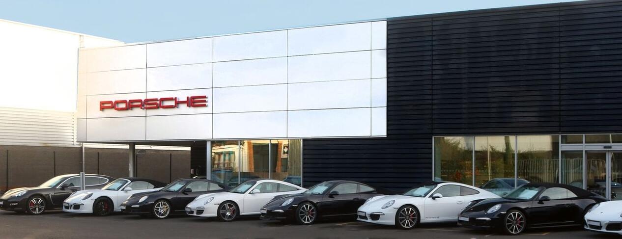 Porsche Service Centre Brooklands | Car dealership in West Byfleet ...
