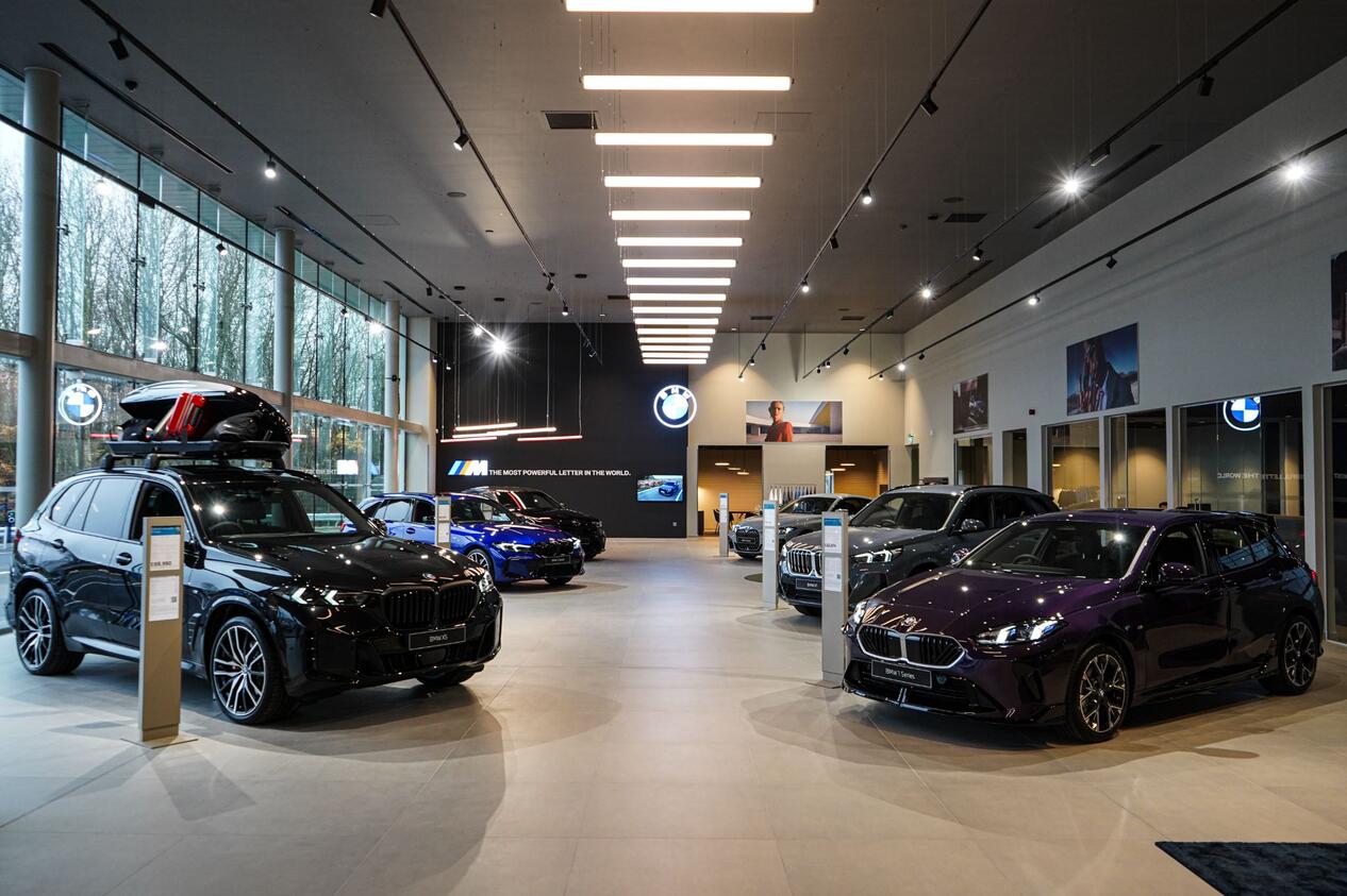Halliwell Jones Wilmslow BMW | Car dealership in Wilmslow | Autotrader