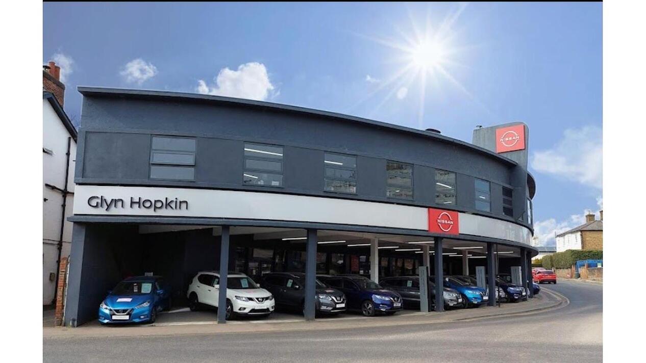 Glyn Hopkin Nissan Bishop's Stortford | Car dealership in Bishop's ...
