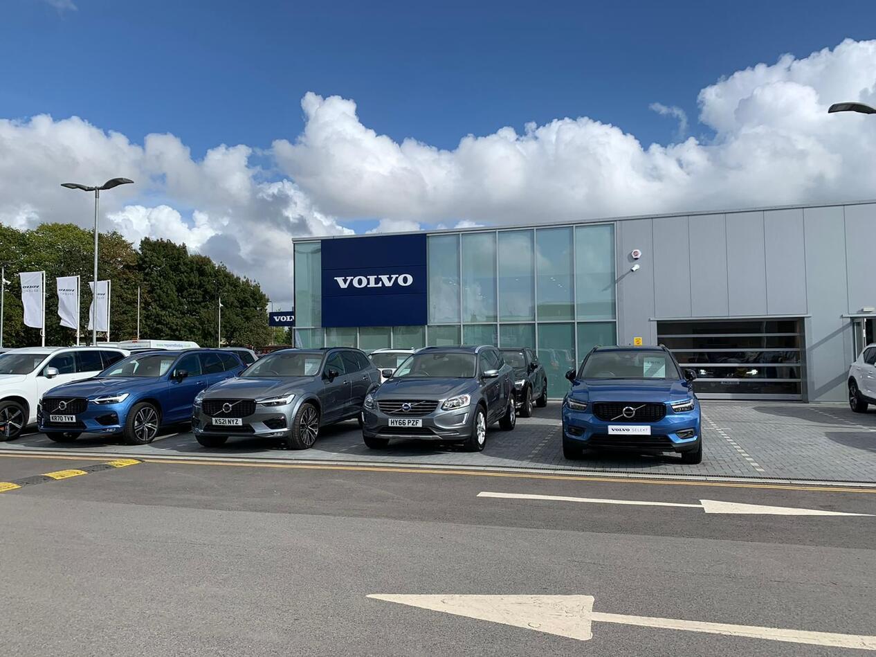 Snows Volvo Southampton | Car dealership in Southampton | Autotrader
