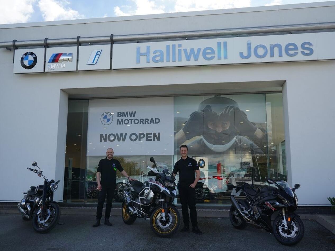 Halliwell Jones Chester Motorrad | Bike dealership in Chester | AutoTrader
