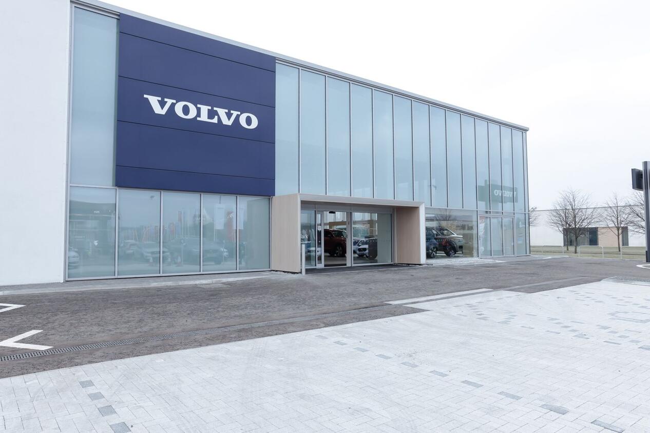 John Clark Volvo Edinburgh | Car dealership in Newbridge | AutoTrader
