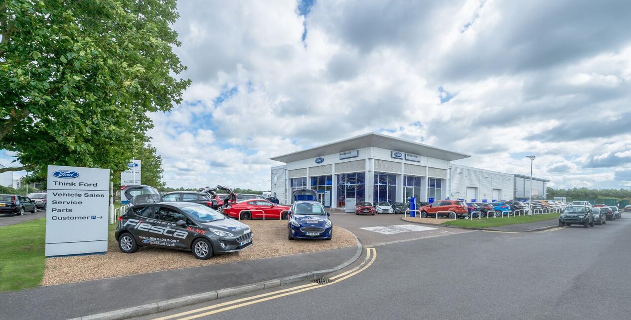 Group 1 Ford Guildford Van Centre | Van dealership in Guildford ...