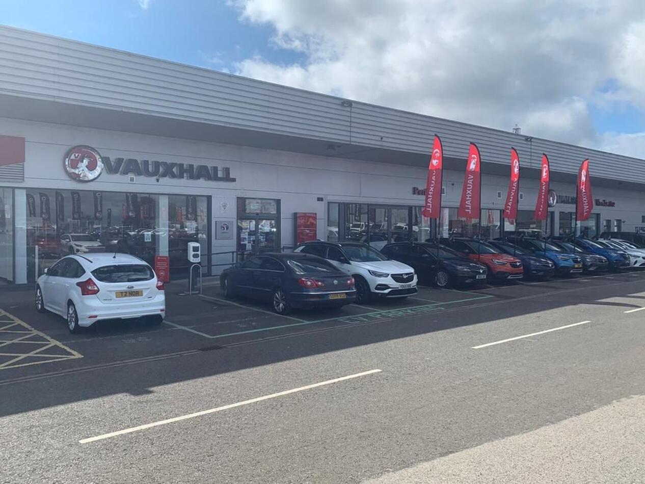 Pentagon Sheffield - Parkway | Car dealership in Sheffield | AutoTrader