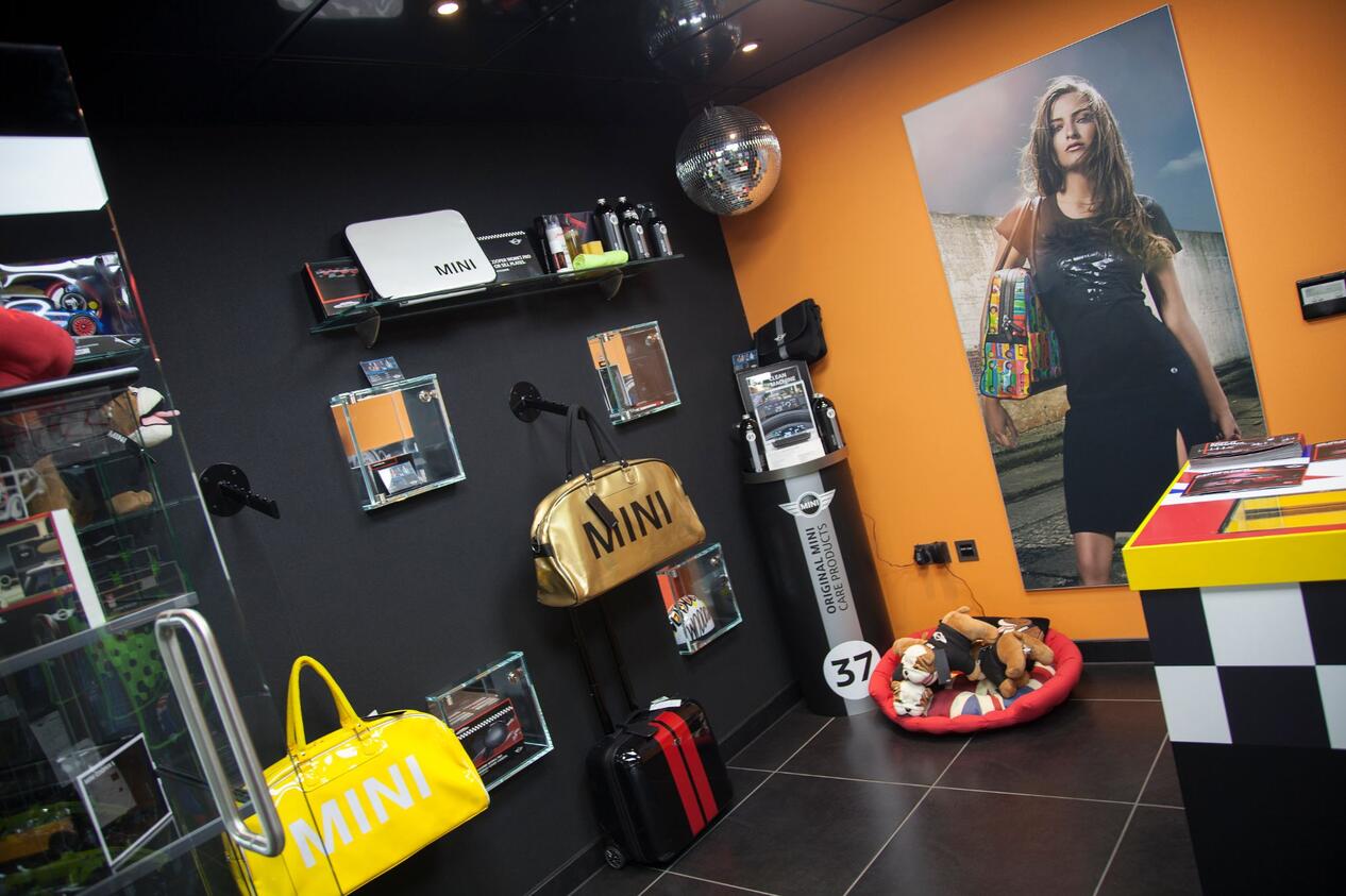 Sytner Slough MINI | Car dealership in Slough | Autotrader