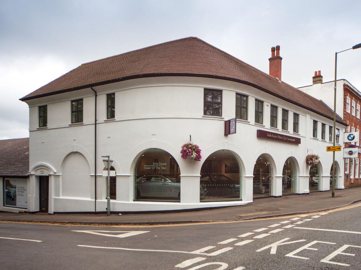 Rolls-Royce Motor Cars Sunningdale | Car dealership in Sunningdale ...