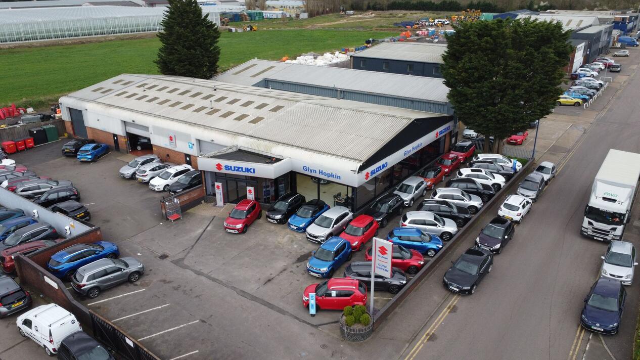 Glyn Hopkin Suzuki St Albans | Car dealership in St. Albans | Autotrader