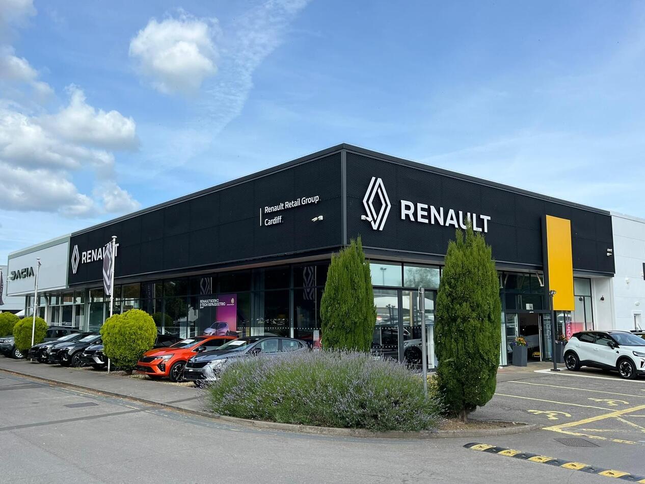 Renault Cardiff | Car dealership in Cardiff | Autotrader