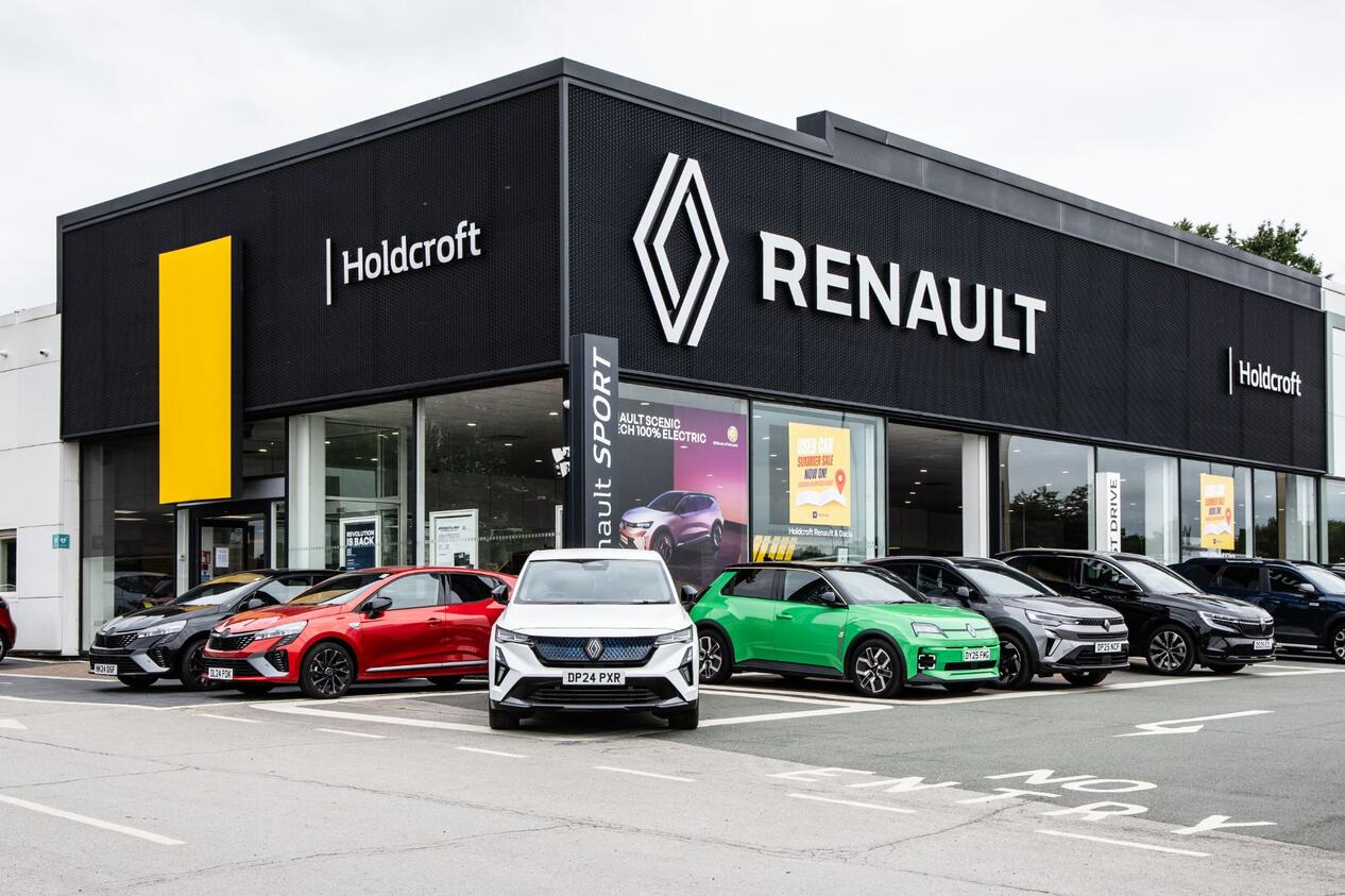 Stoke Renault | Car dealership in Stoke On Trent | Autotrader