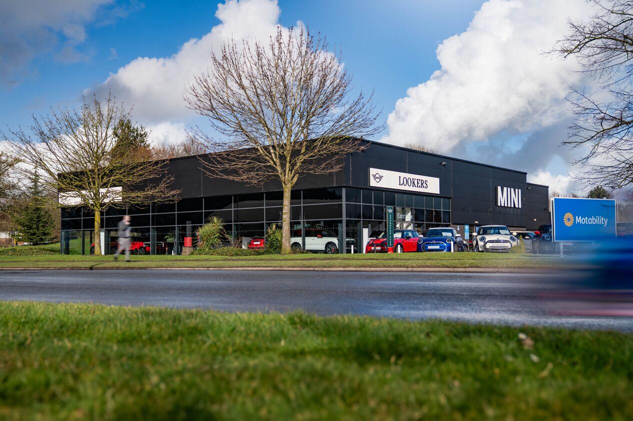 Lookers MINI Crewe | Car dealership in Crewe | Autotrader