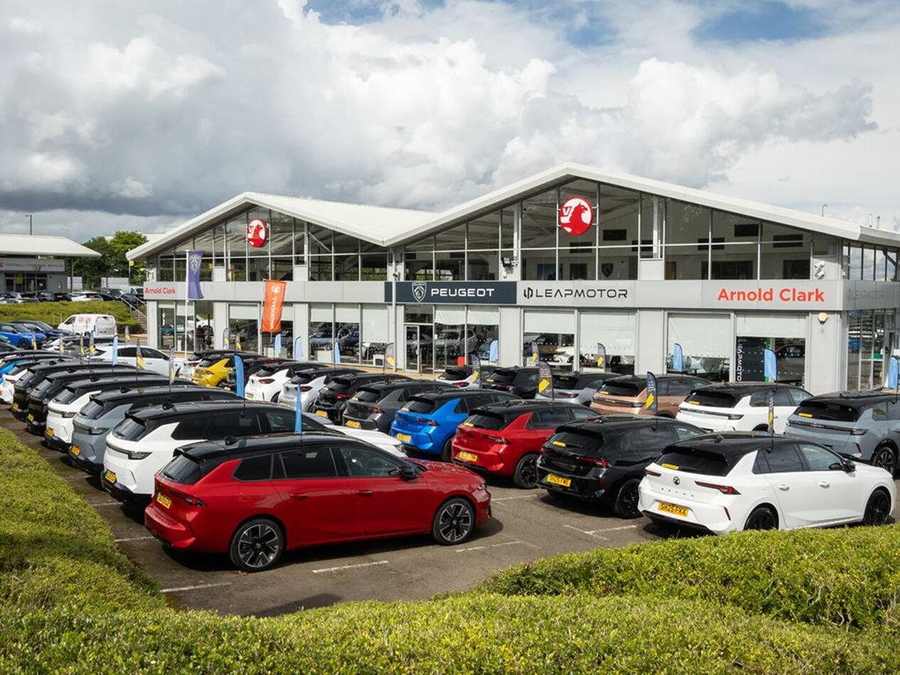 Arnold Clark Edinburgh Sighthill Vauxhall / Peugeot / Leapmotor | Car ...