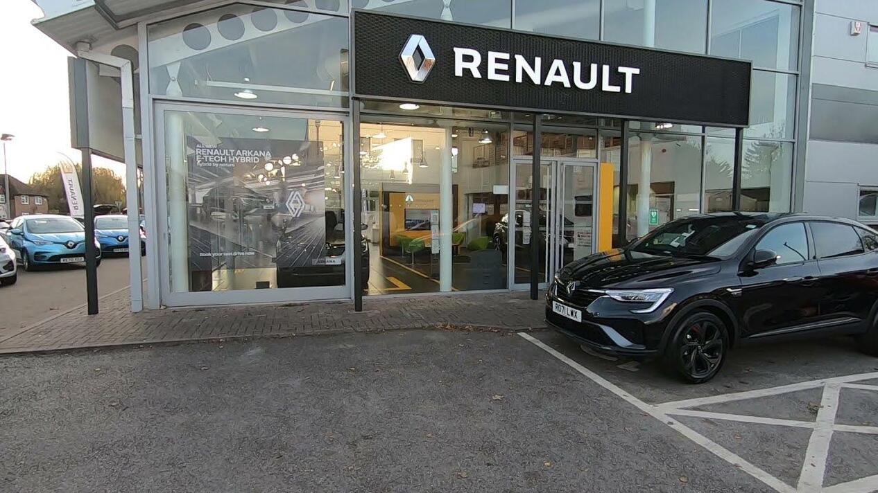 Martins Renault Basingstoke | Car dealership in Old Basing | AutoTrader