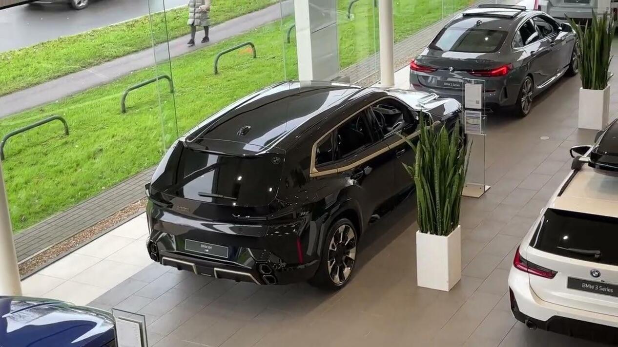 Vines of Gatwick BMW | Car dealership in Crawley | Autotrader