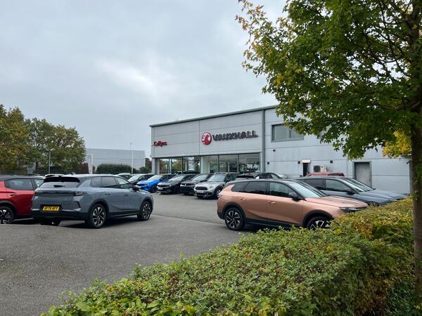 Caffyns Vauxhall Ashford | Car dealership in Ashford | Autotrader