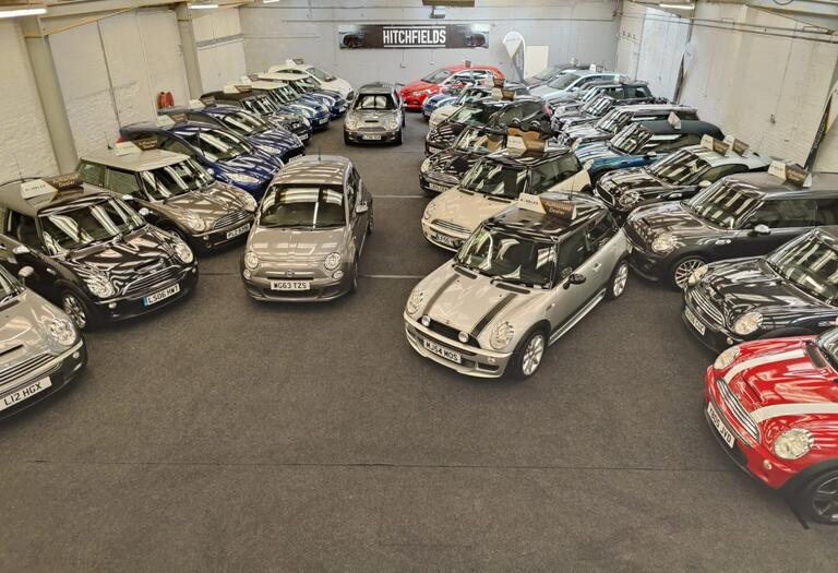 Hitchfields Ltd | Car dealership in Huddersfield | AutoTrader