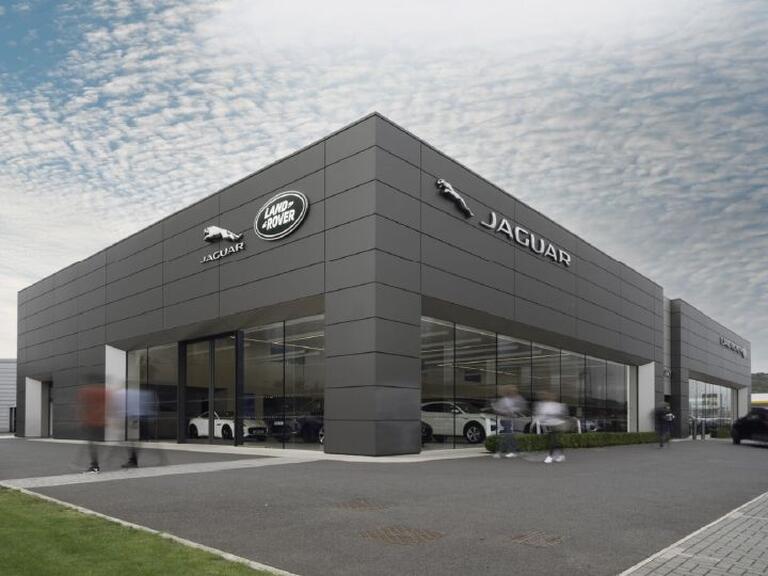 Stratstone Jaguar Land Rover Cardiff | Car dealership in Cardiff ...