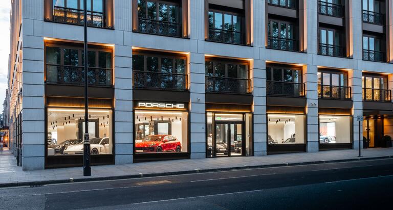 Porsche Centre Mayfair | Car dealership in London | Autotrader