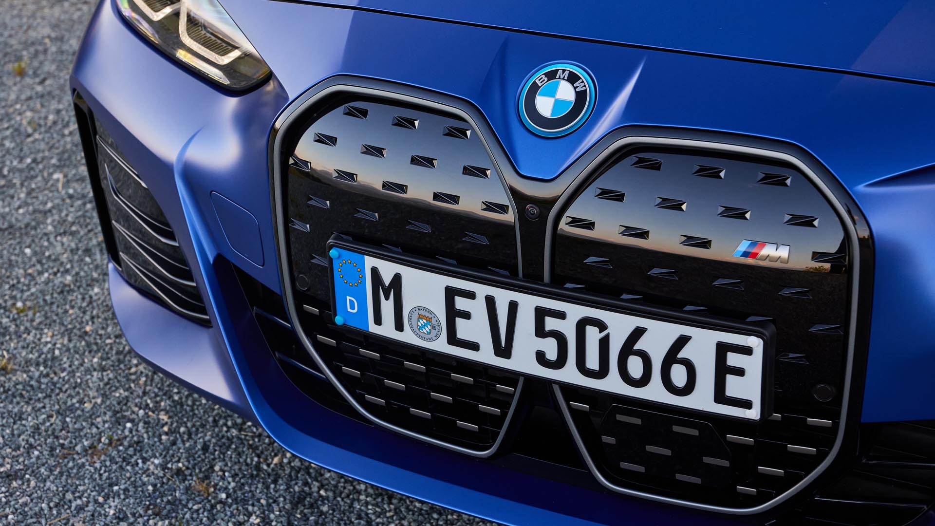 BMW i4 Review & Prices 2023 | AutoTrader UK