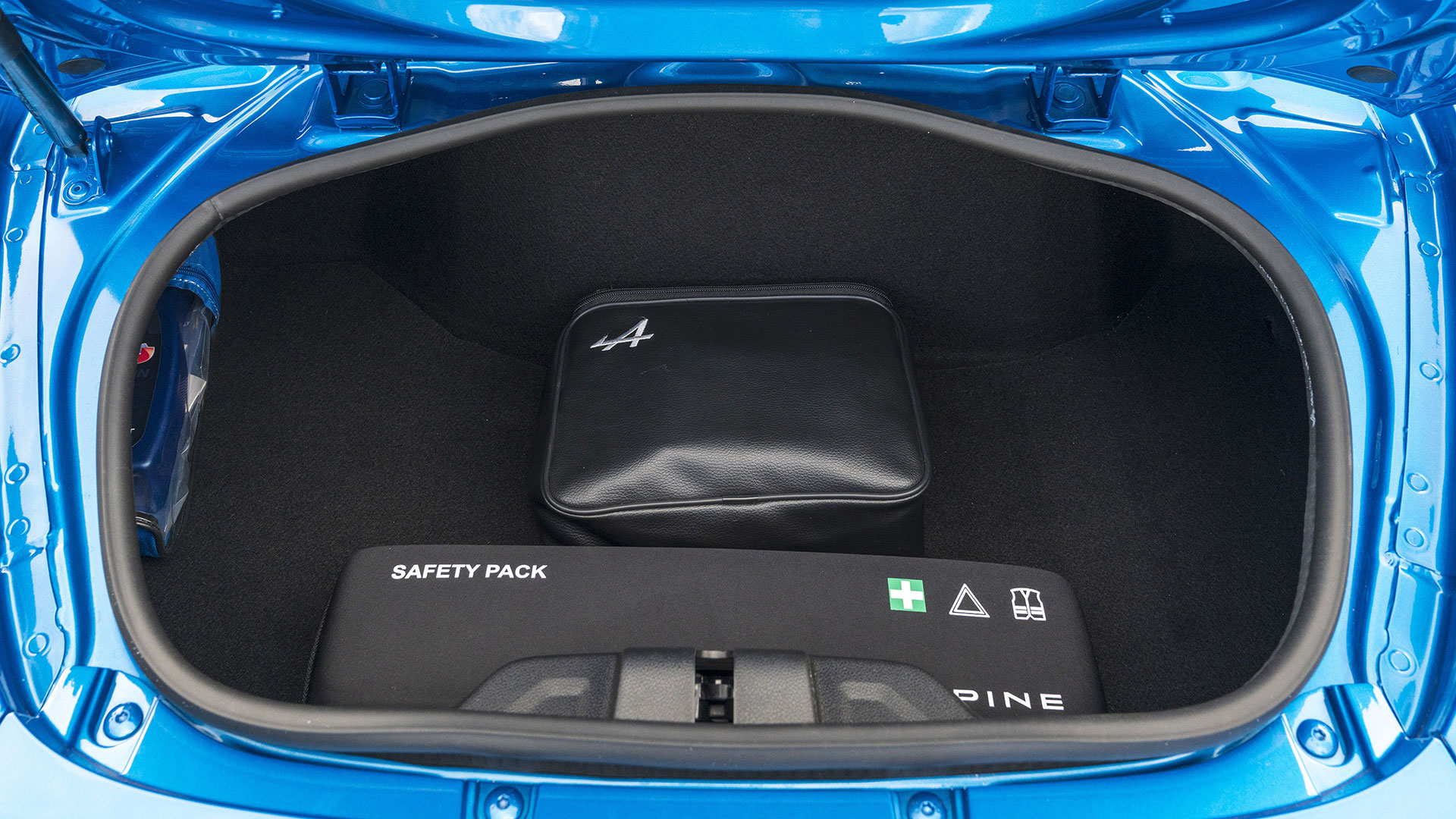 Alpine A110 Review & Prices 2023 | AutoTrader UK