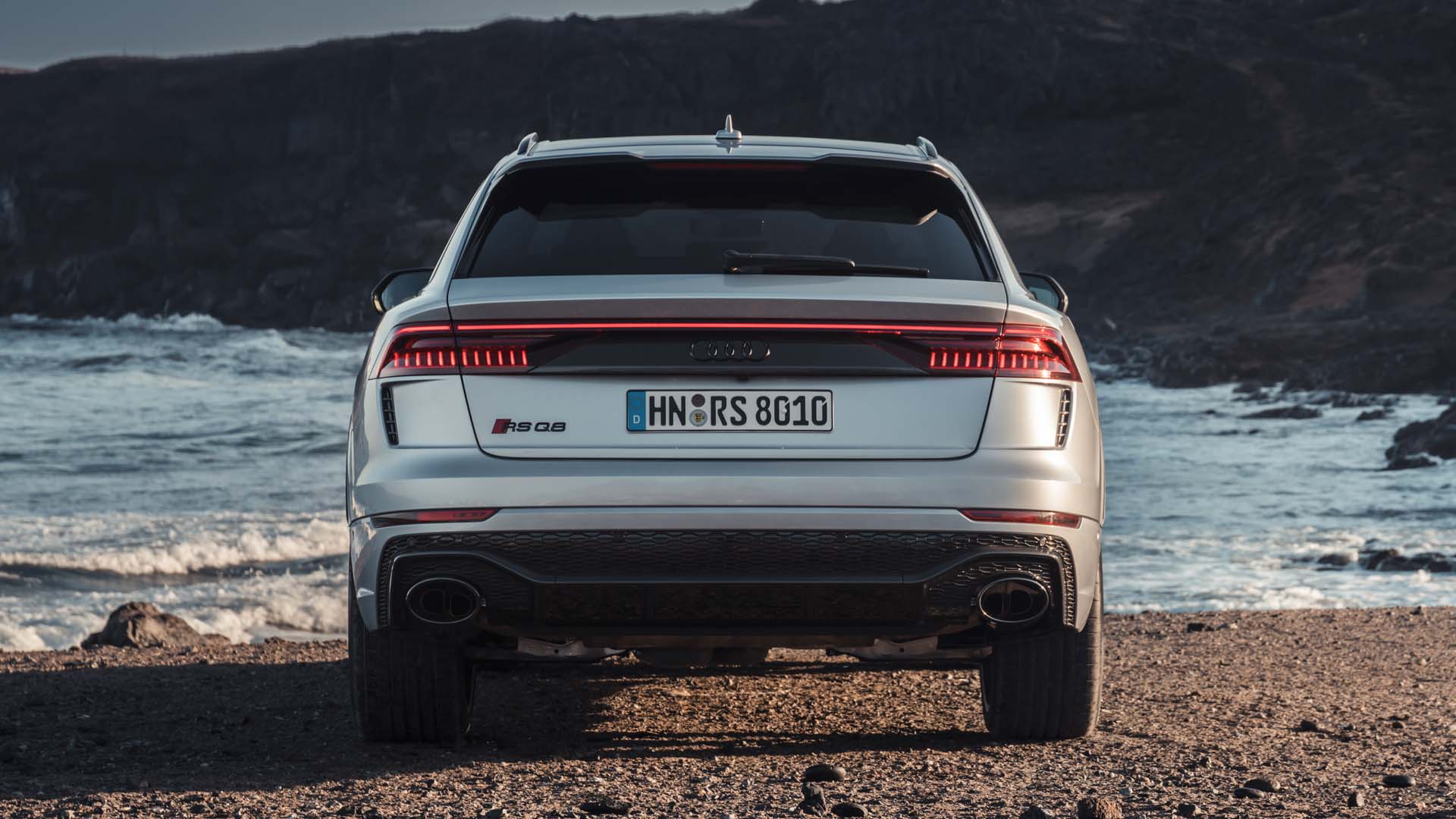 Audi RSQ8 Review & Prices 2023 | AutoTrader UK