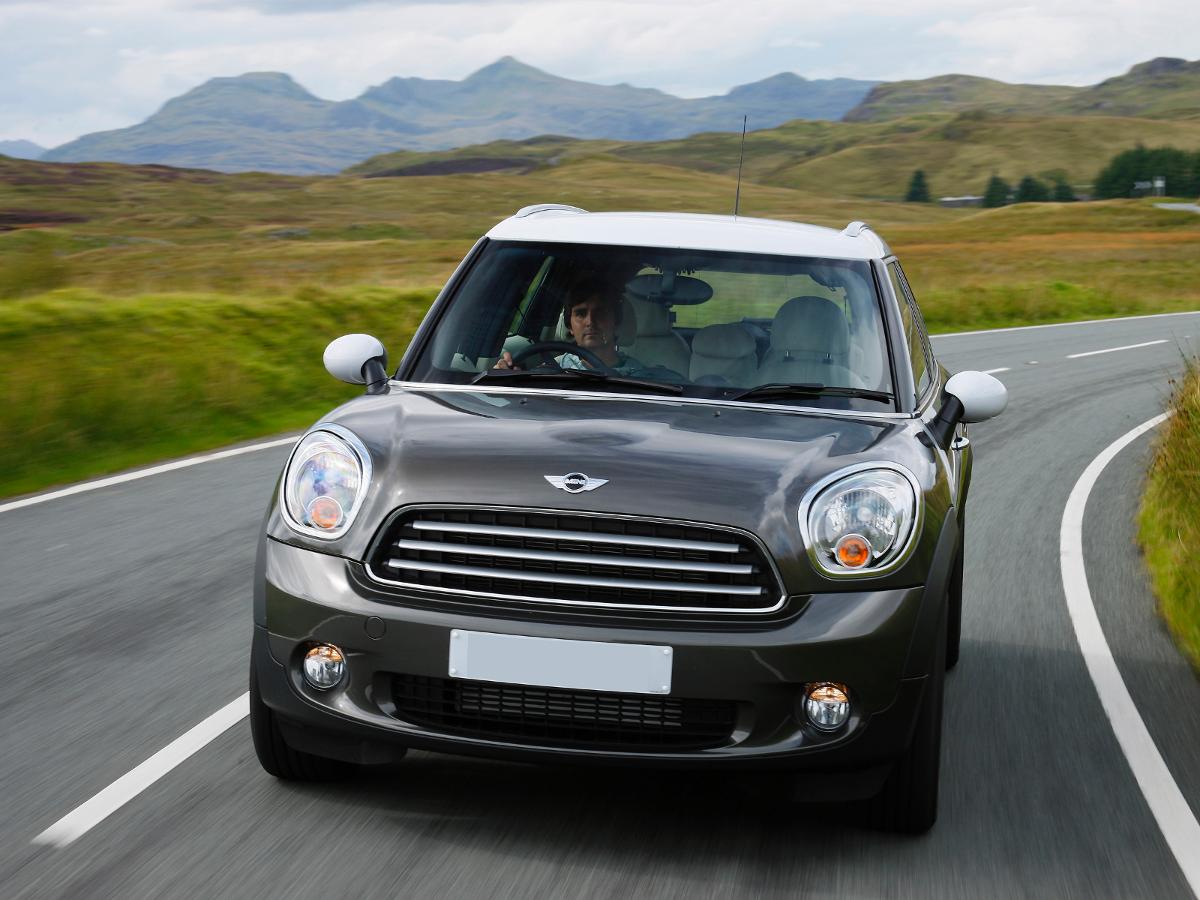 MINI Countryman Hatchback (2010 - 2016) R60 review | AutoTrader
