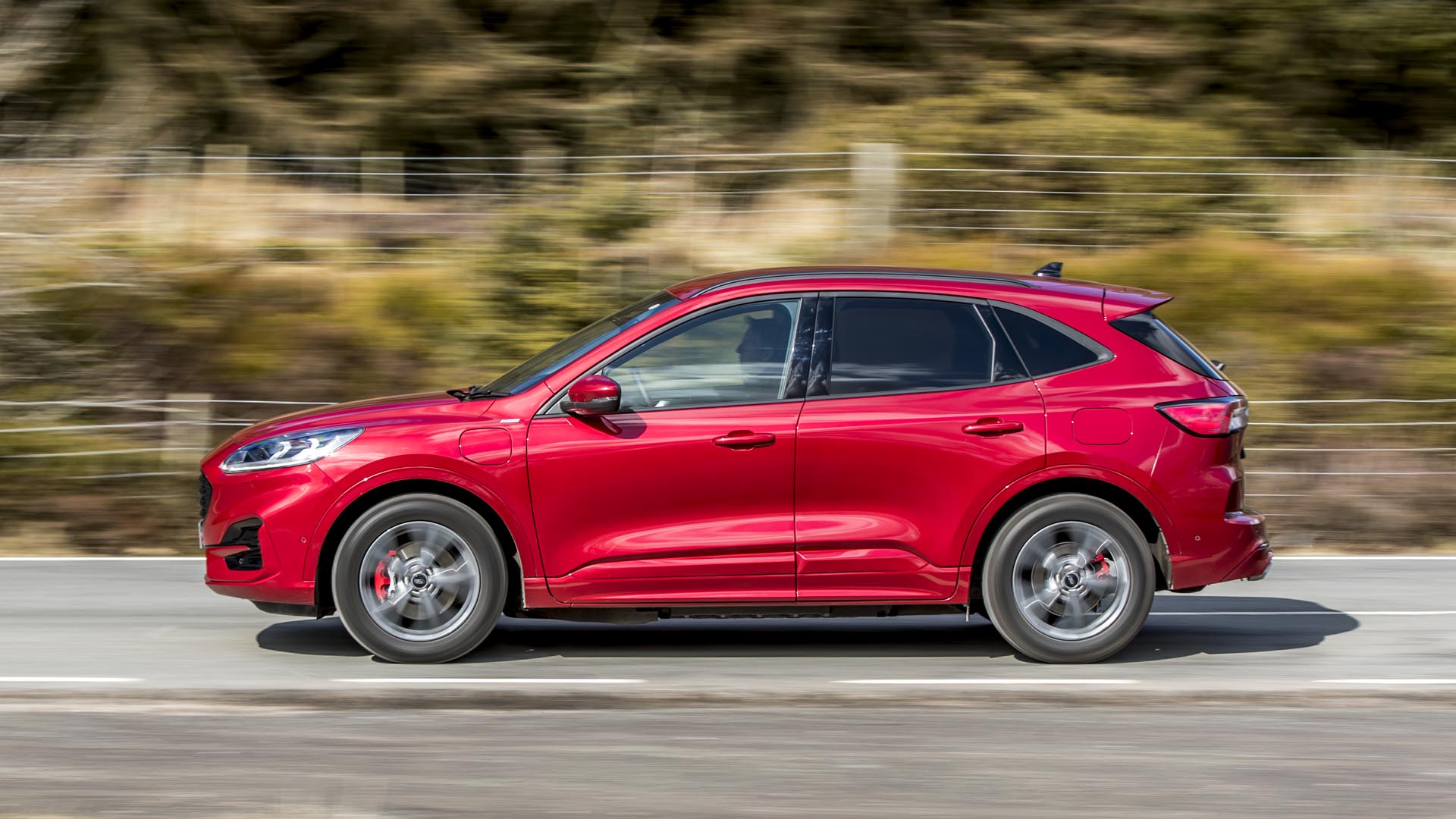 Ford Kuga Review & Prices 2023 | AutoTrader UK