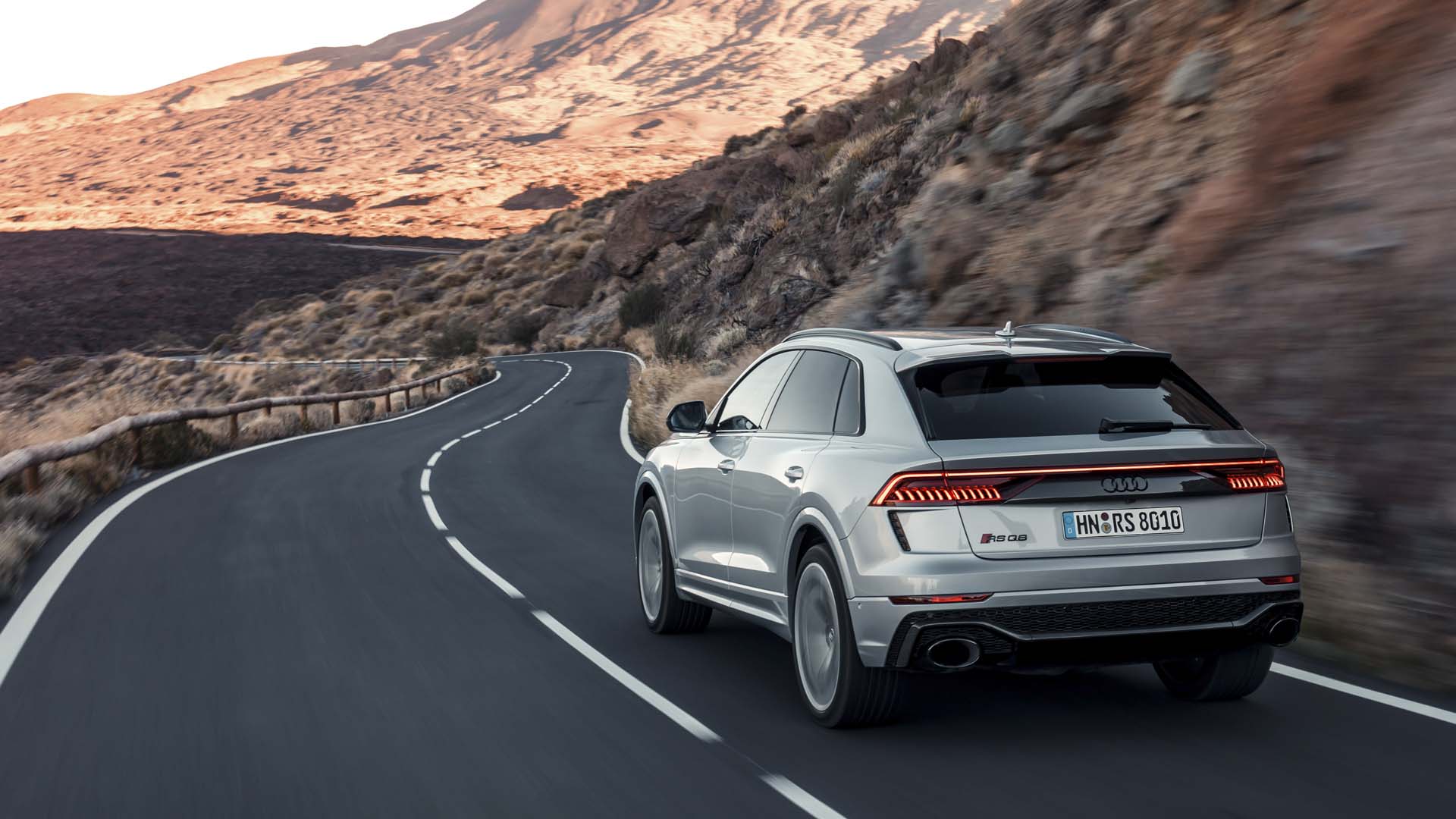 Audi RSQ8 Review & Prices 2023 | AutoTrader UK