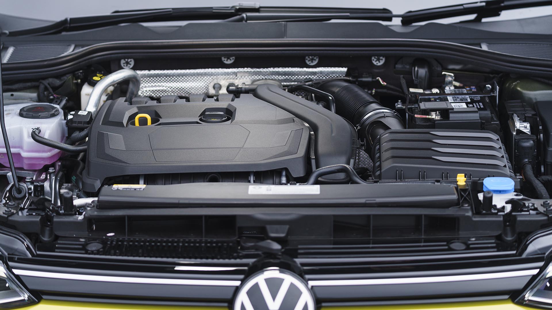 Volkswagen Golf Review & Prices 2023 | AutoTrader UK