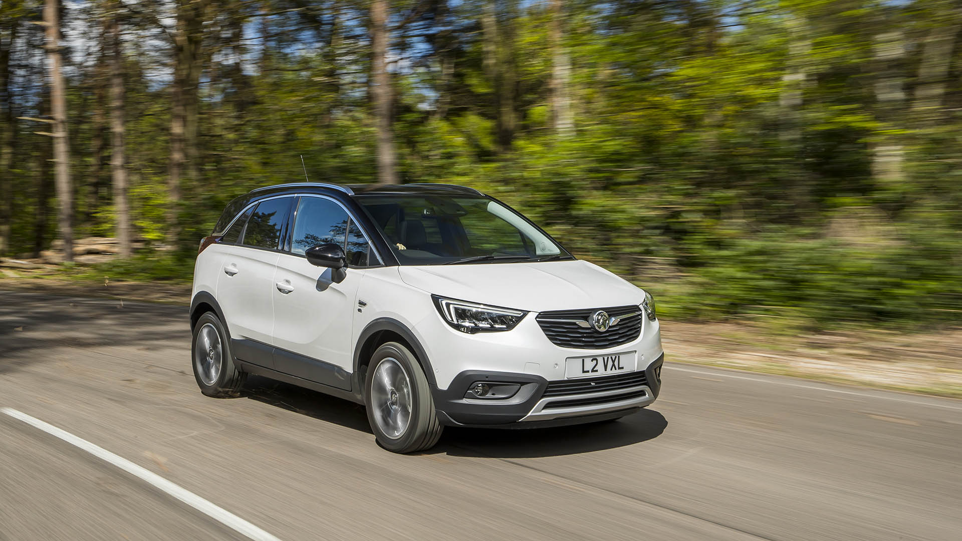 Vauxhall Crossland X SUV (2017 - 2020) review | AutoTrader