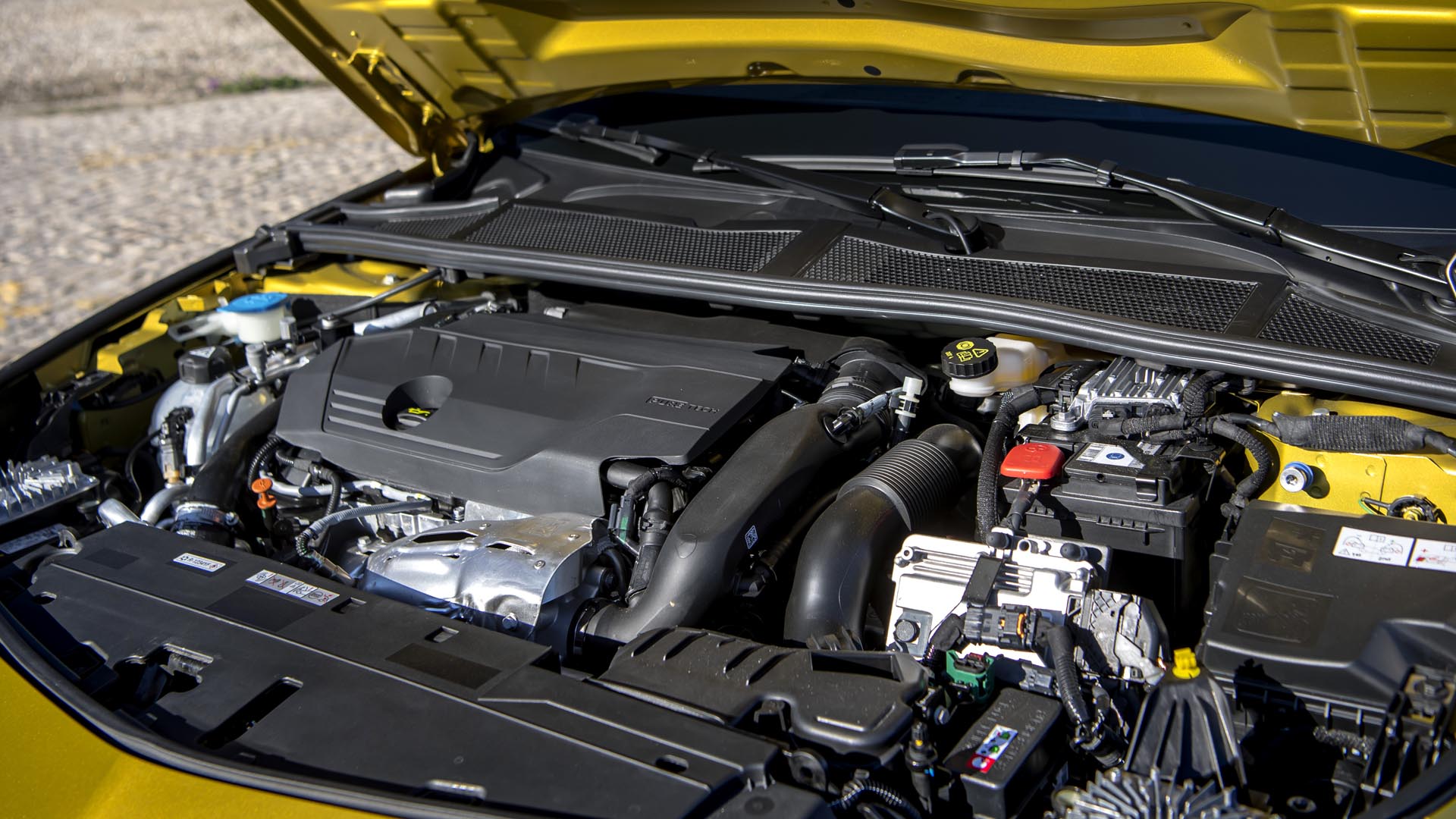 Vauxhall Astra Review & Prices 2023 | AutoTrader UK