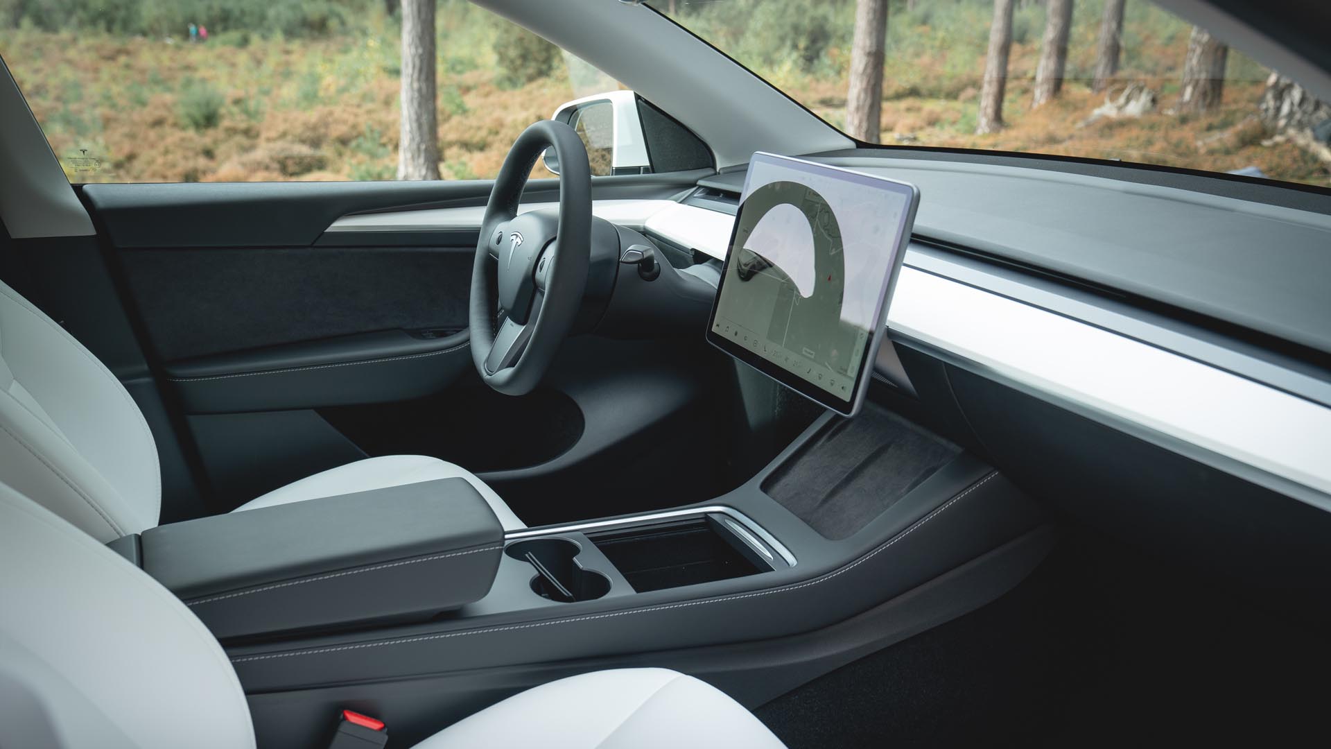 Tesla Model Y Review & Prices 2023 | AutoTrader UK