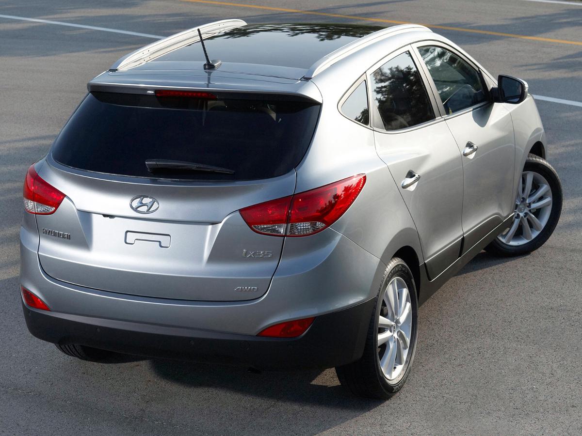 Hyundai ix35 SUV (2010 - 2014) review | Autotrader