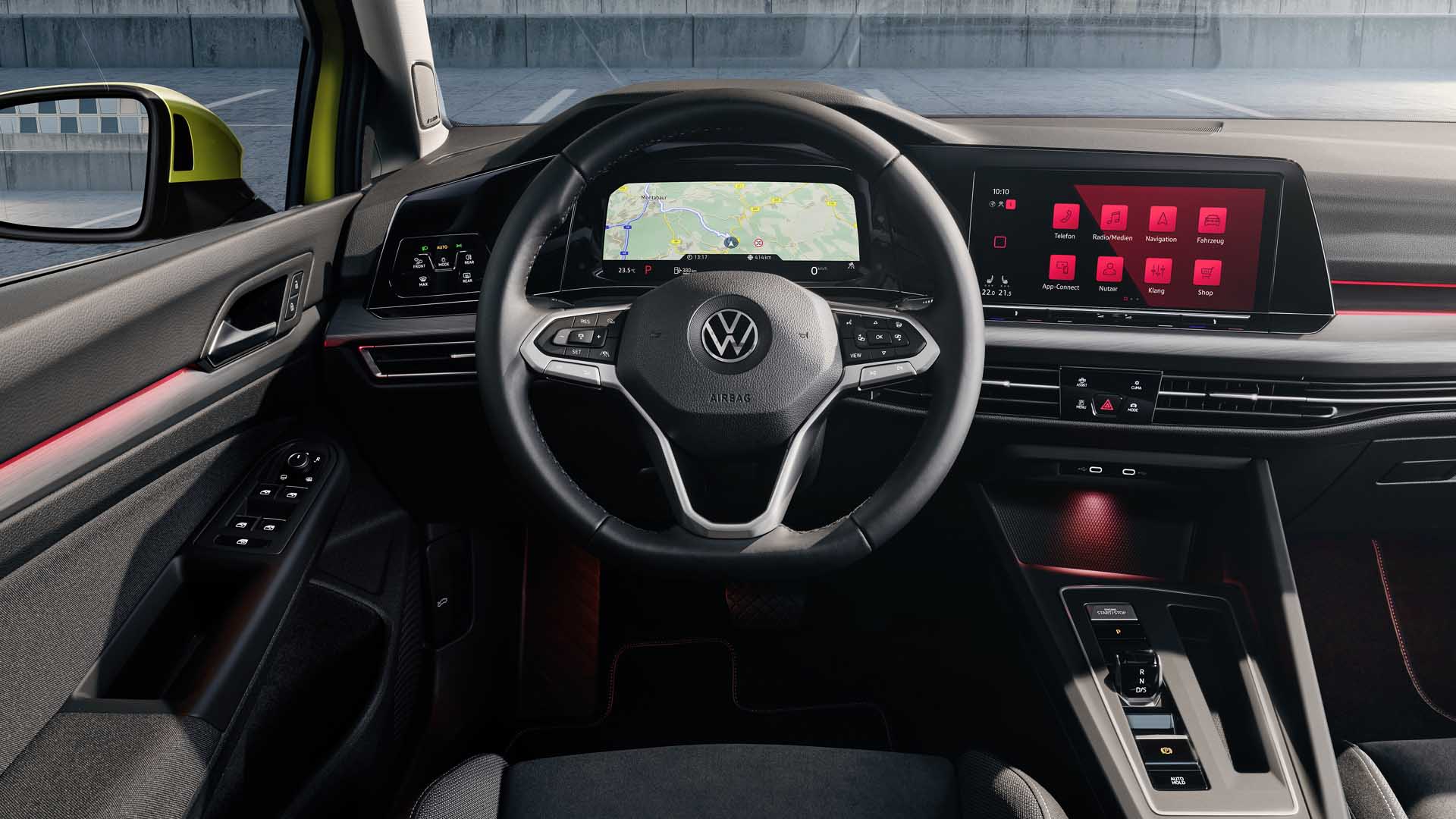 Volkswagen Golf Review & Prices 2023 | AutoTrader UK