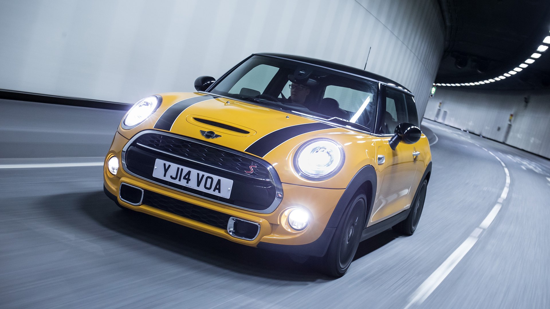 MINI Hatch Hatchback (2013 - 2018) review | AutoTrader