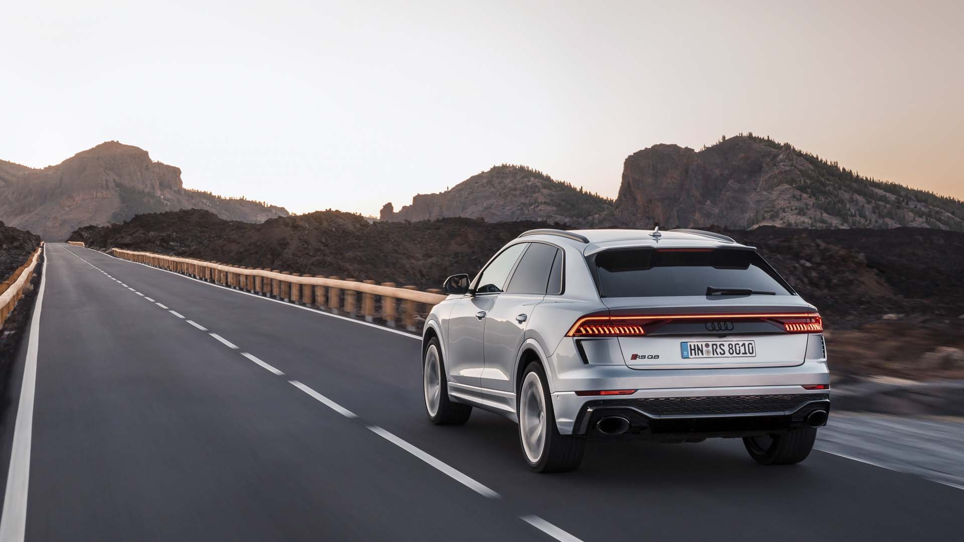 Audi RSQ8 Review & Prices 2023 | AutoTrader UK