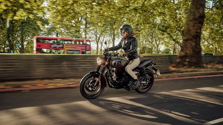 Royal Enfield Hunter 350 bikes for sale | AutoTrader Bikes