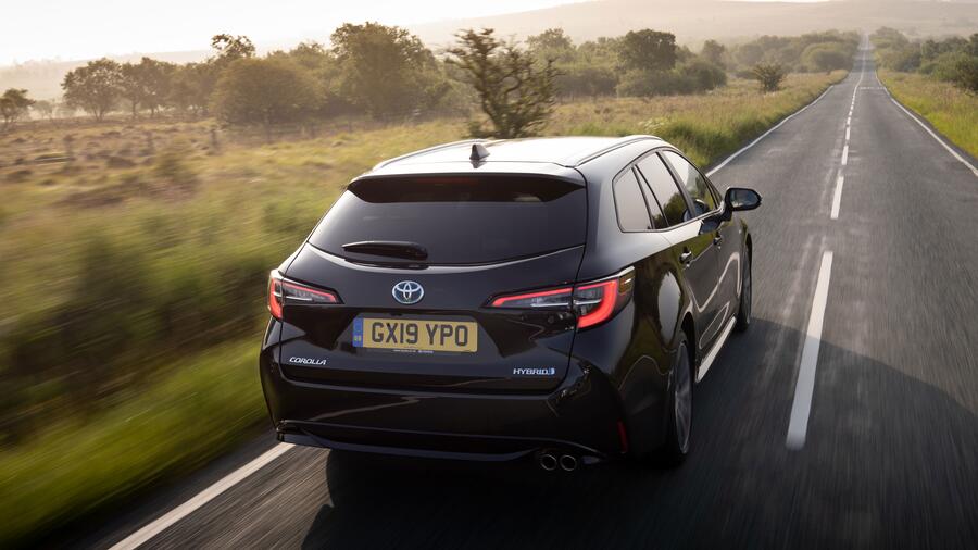 Toyota Corolla Touring Sports estate (2019 - ) review | Auto Trader UK