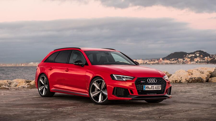 Audi RS4 Avant estate (2017 - ) review | Auto Trader UK