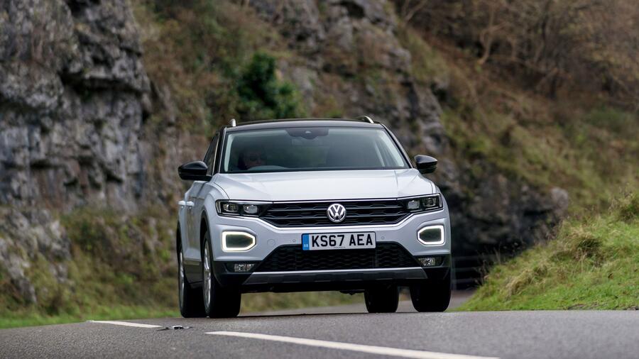 Volkswagen T-Roc SUV (2017 - ) review | Auto Trader UK