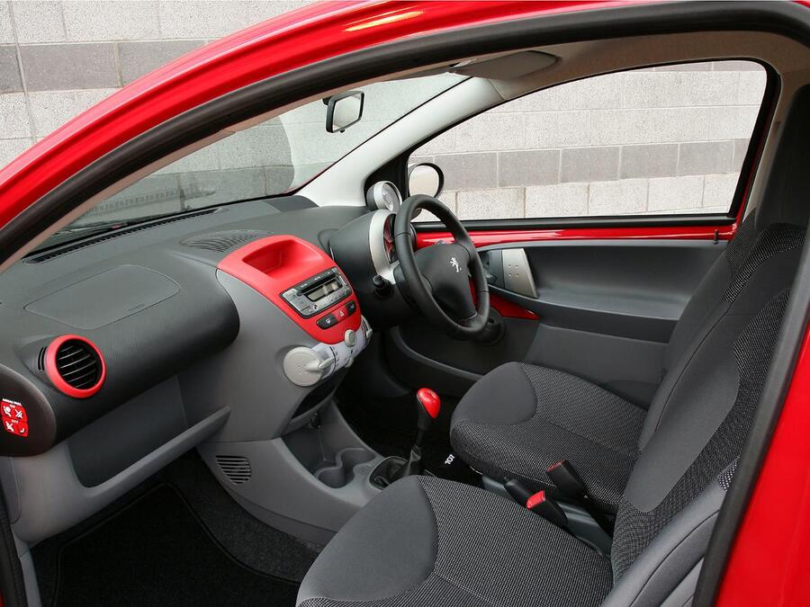 Peugeot 107 Hatchback (2009 - 2012) review | Auto Trader UK