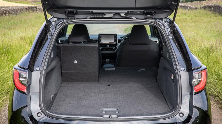 Toyota Corolla Touring Sports estate (2019 - ) review | Auto Trader UK