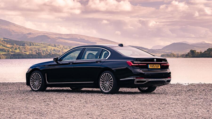 BMW 7 Series Saloon (2018 - ) review | Auto Trader UK