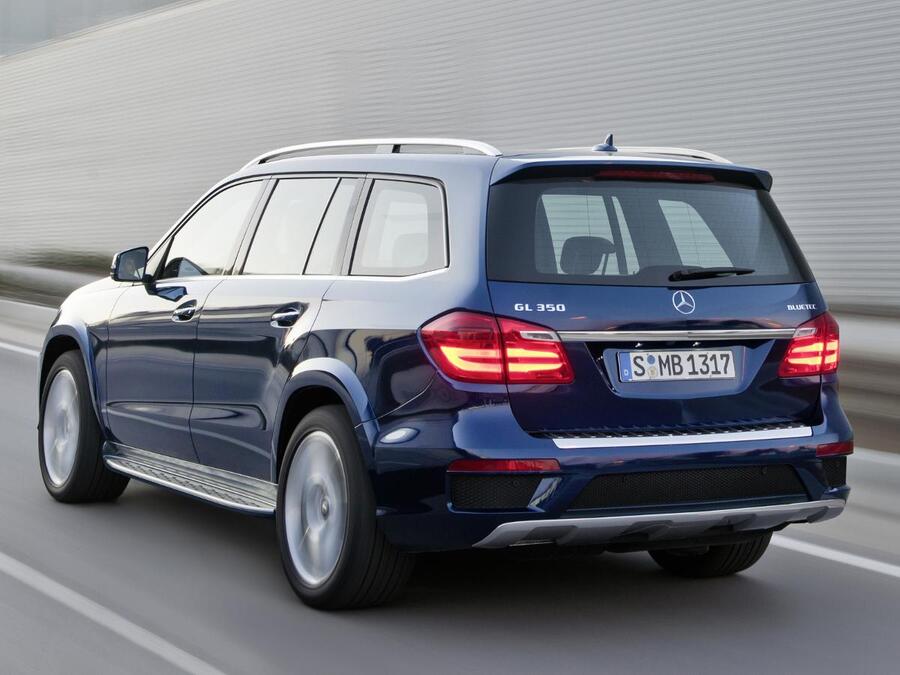 Mercedes-Benz GL 4×4 (2013 – ) review | Auto Trader UK